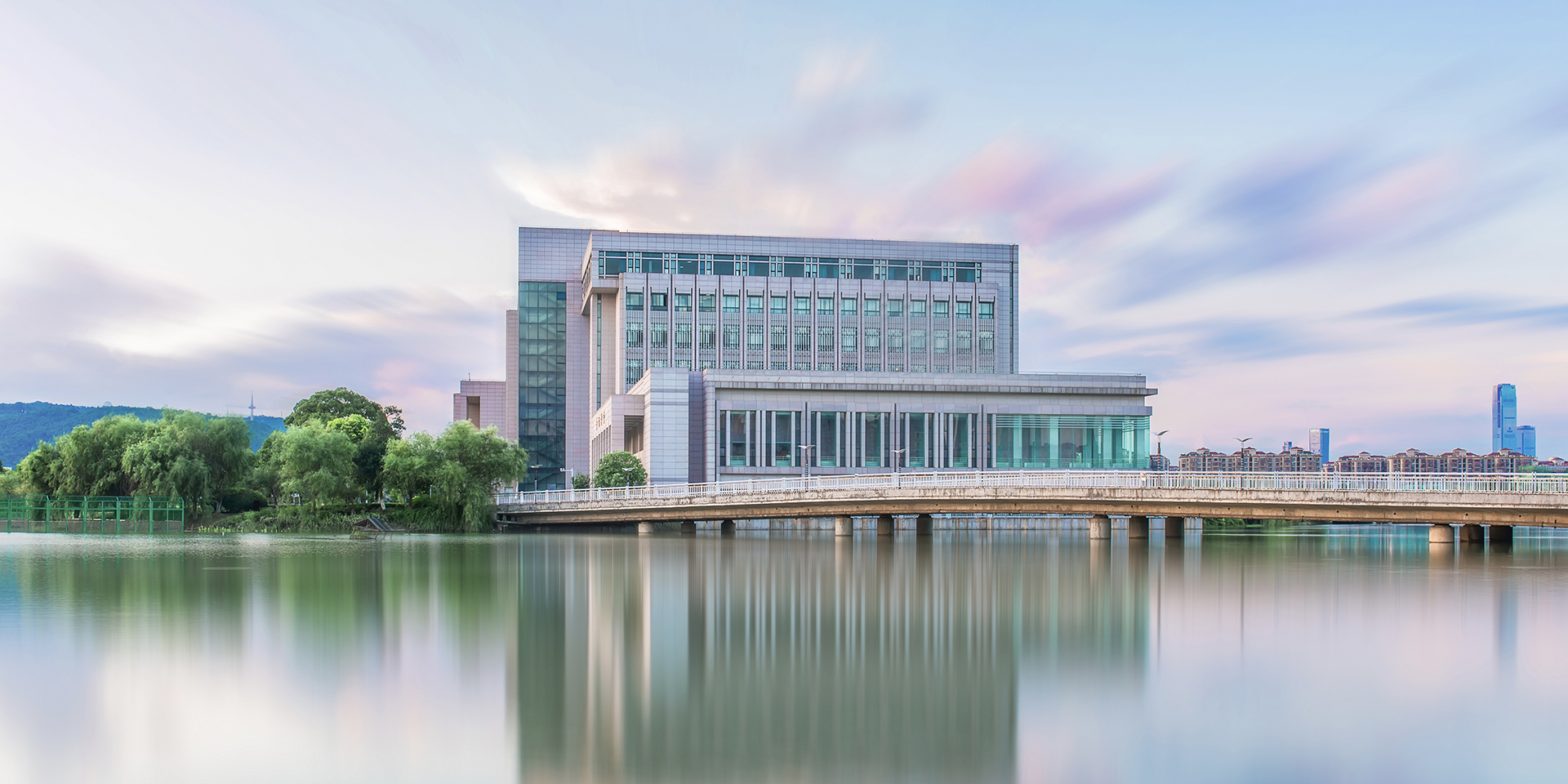 HOME-中南大学邓迪国际学院门户网站